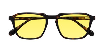 Why Choose Yellow Sunglass Lenses? | Yesglasses