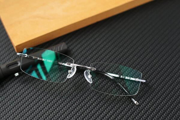 Silver Metal Rectangle Rimless Eyeglasses - 58076