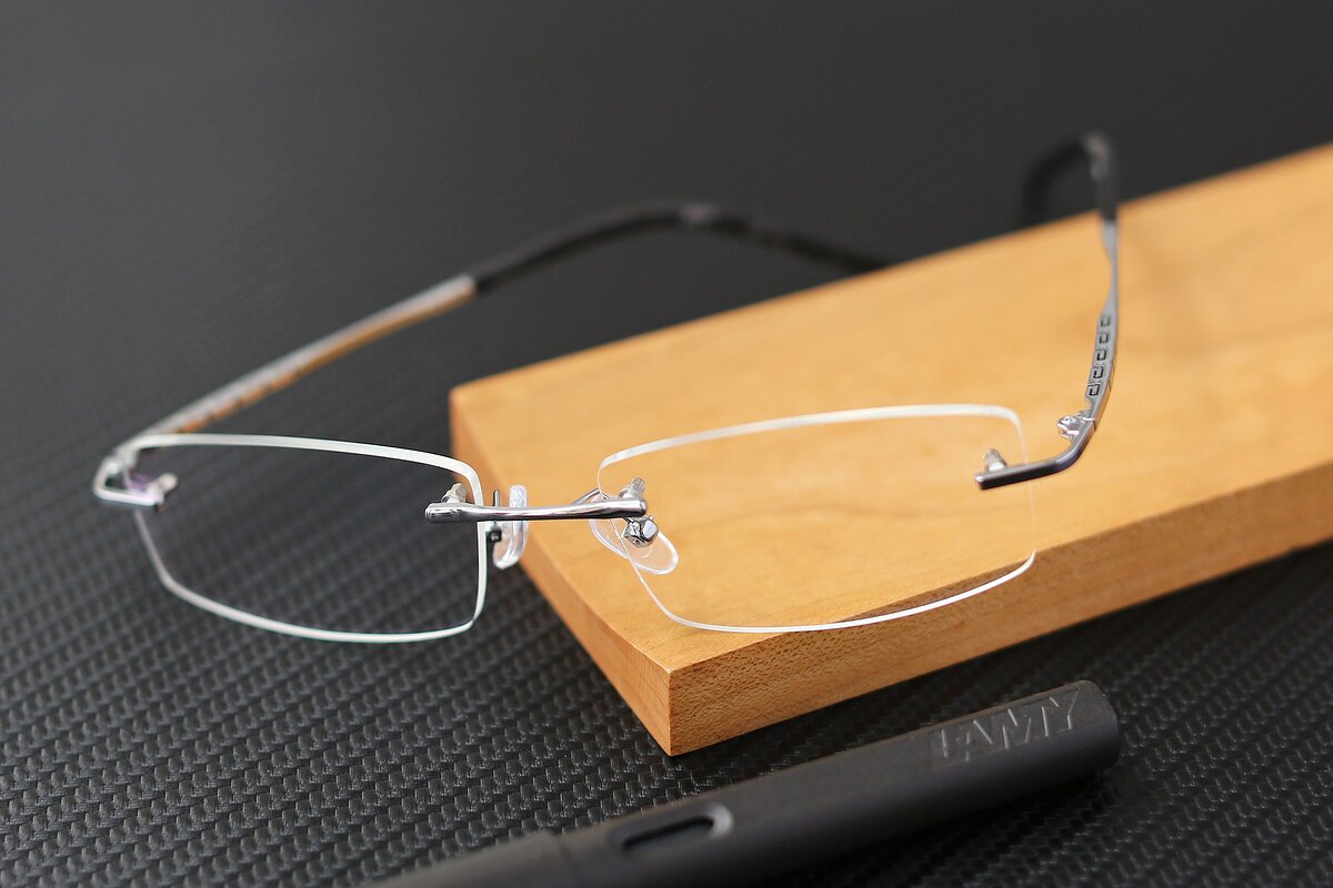 Silver Metal Rectangle Rimless Eyeglasses - 58076