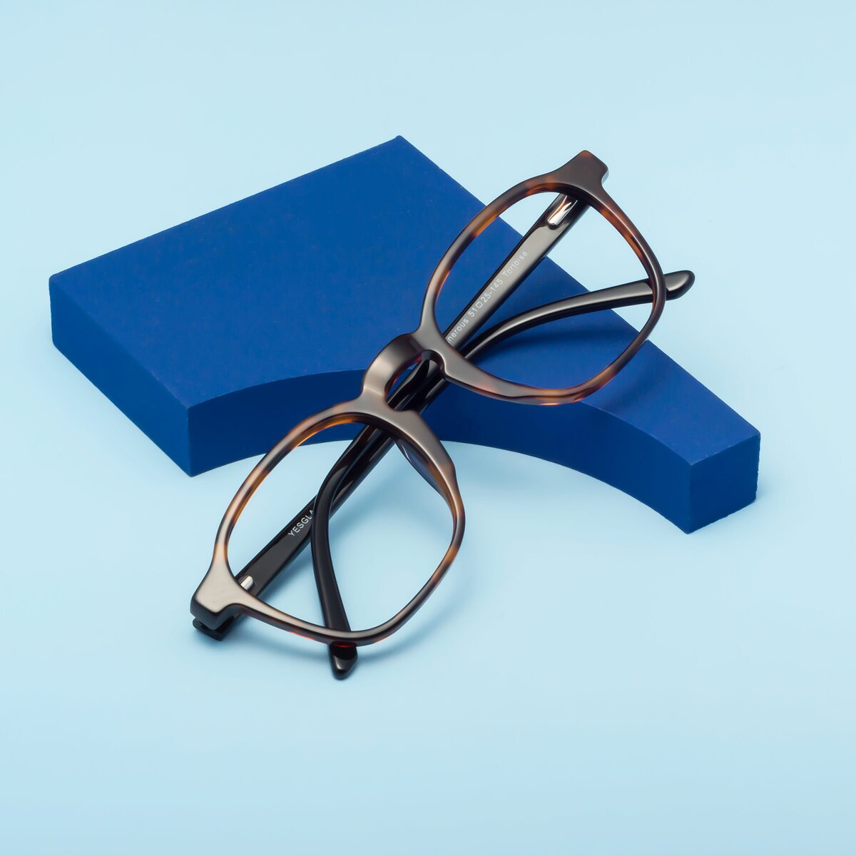 Tortoise Keyhole Bridge Retro-Vintage Acetate Reading Glasses - Generous