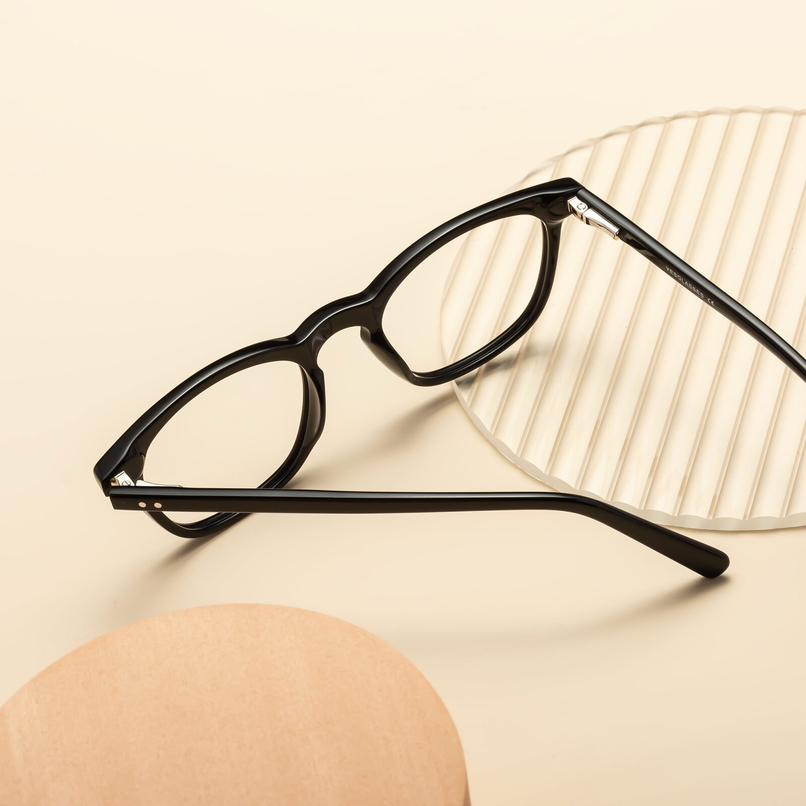 Black Medium Classic Trapezoid Eyeglasses - Loris