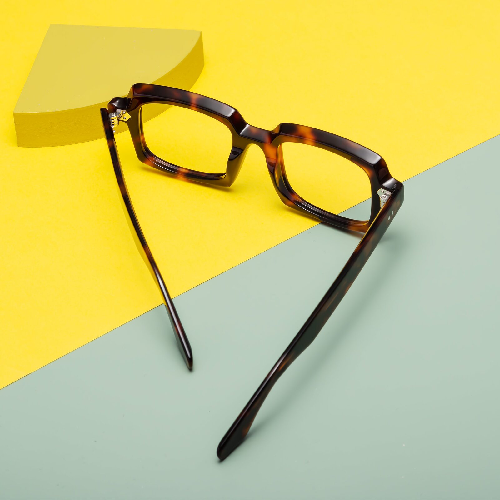 Tortoise Medium Geek-Chic Rectangle Eyeglasses - Force