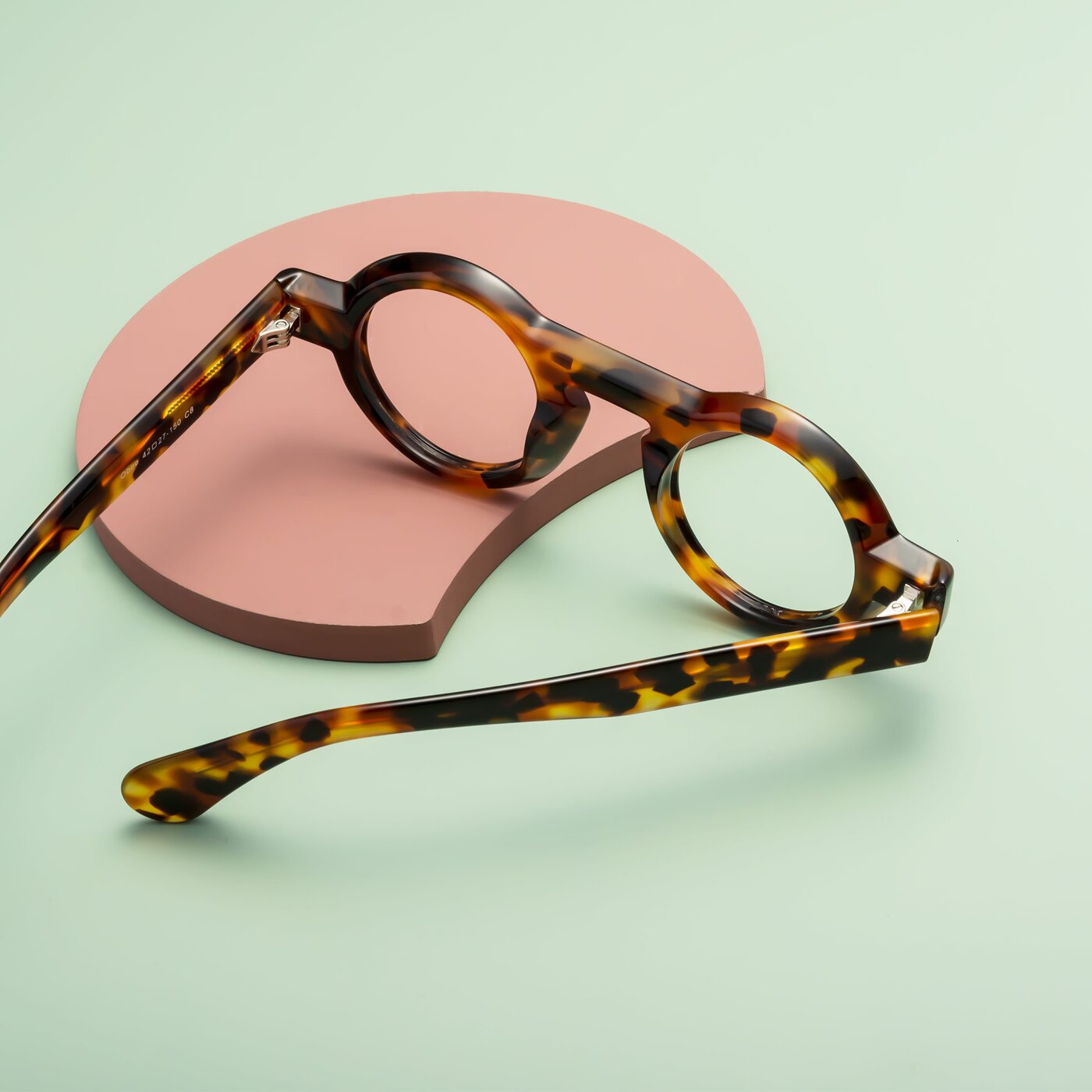 Tortoise Thick Retro-Vintage Round Eyeglasses - Oboe