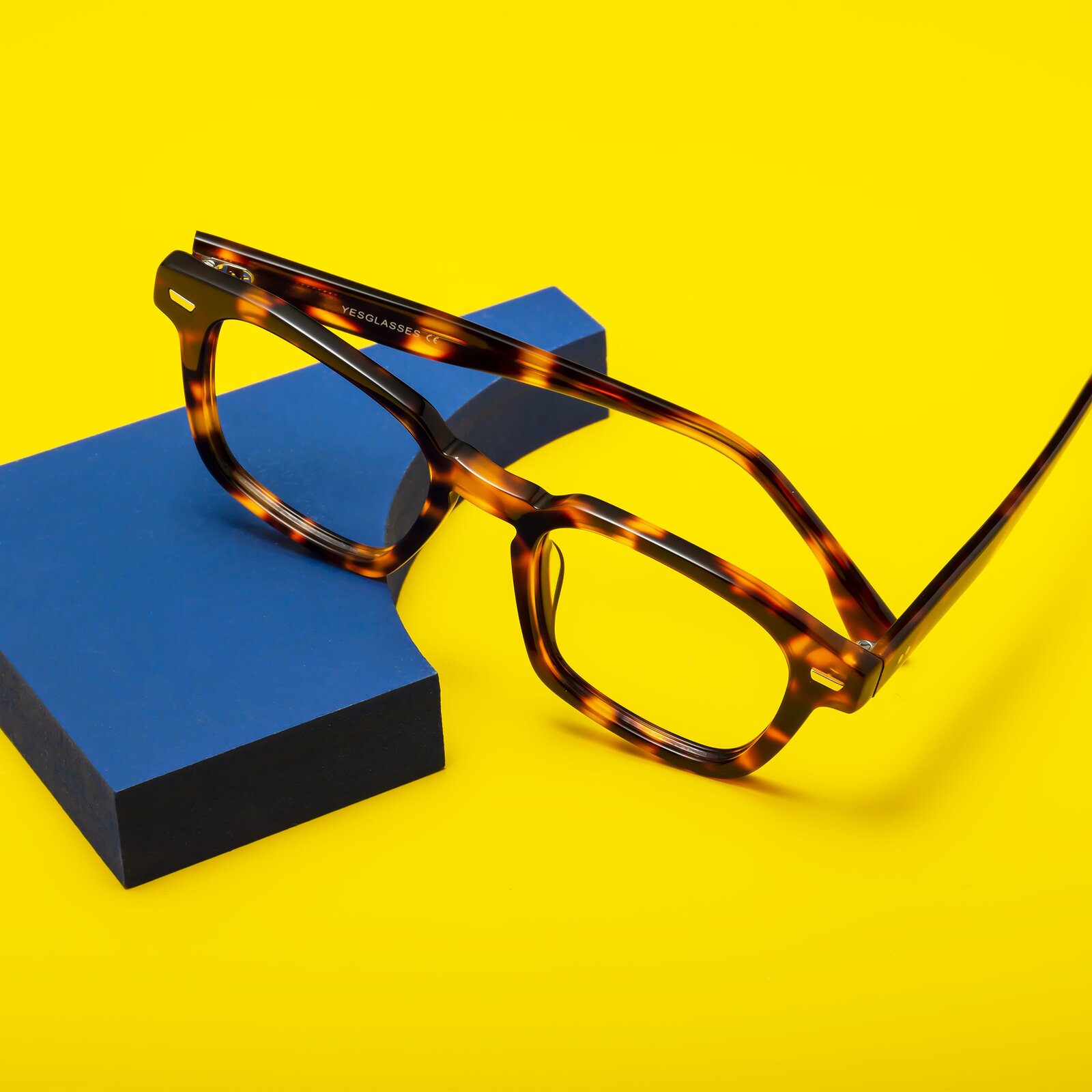 Tortoise Retro-Vintage Acetate Trapezoid Eyeglasses - Finesse