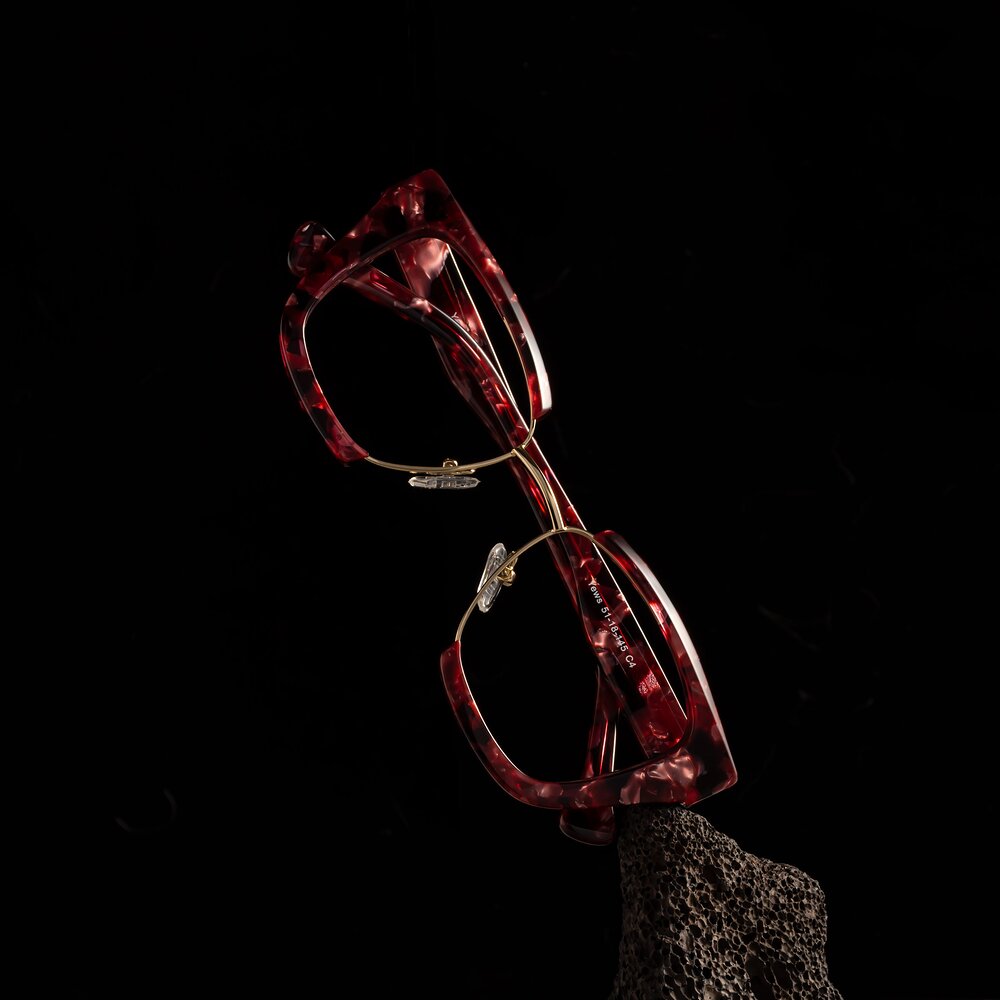 Wineberry Tortoise/Gold Geek-Chic Nose Pads Trapezoid Eyeglasses - Yews