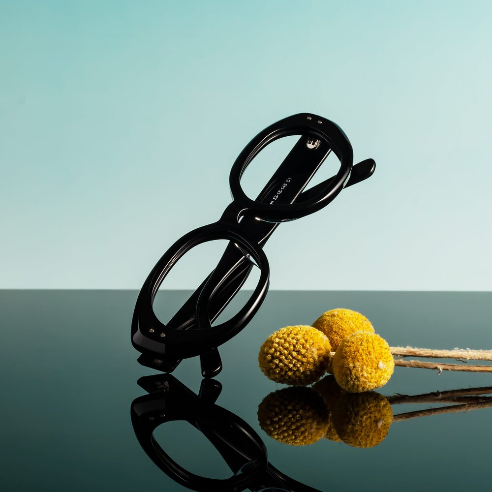 Black Geek-Chic Acetate Oval Eyeglasses - Quuen