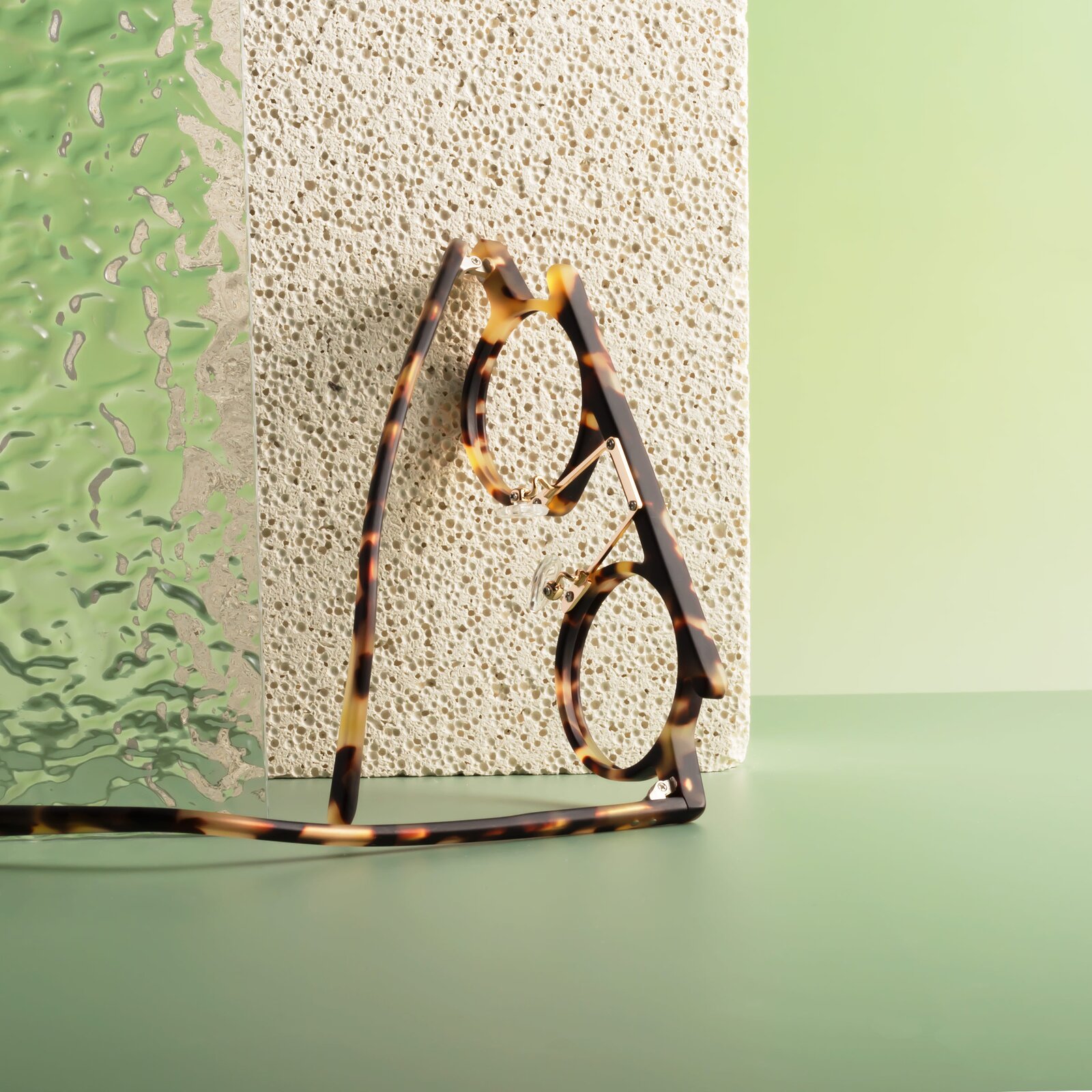 Sandstorm Tortoise Geek-Chic Acetate Round Blue Light Glasses - Deer