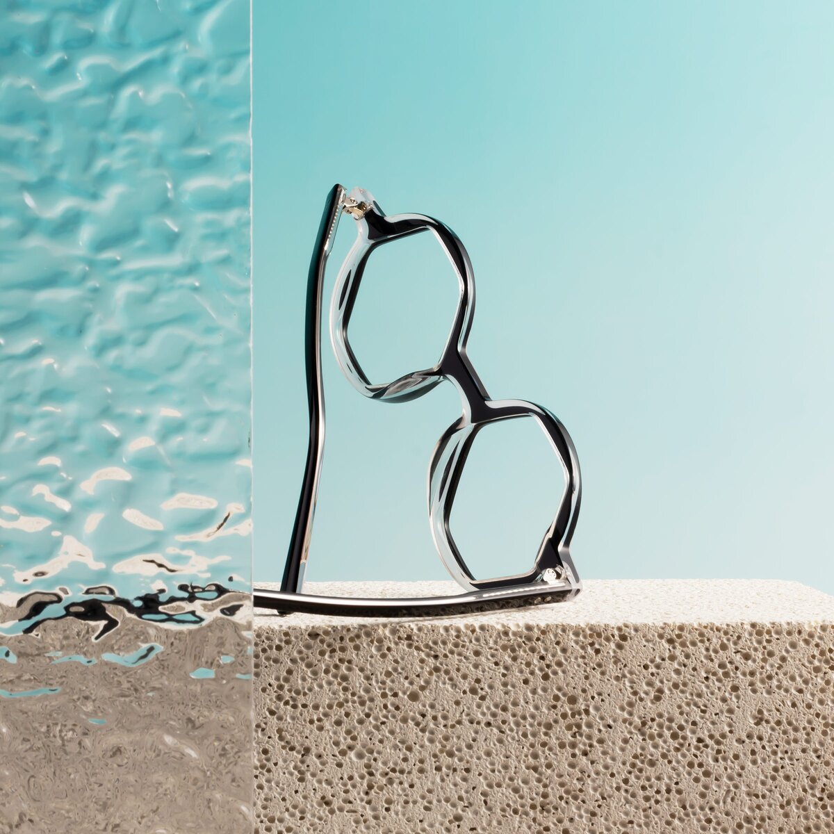 Black/Clear Geek-Chic Geometric Round Eyeglasses - Alien