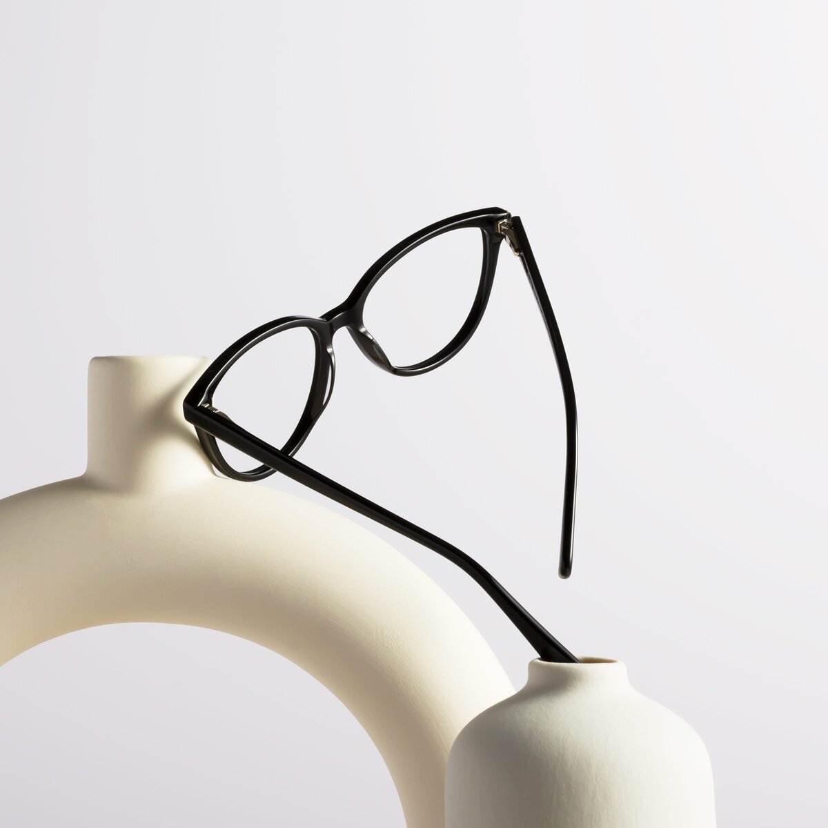 Black Retro-Vintage Acetate Cat-Eye Eyeglasses - Guest